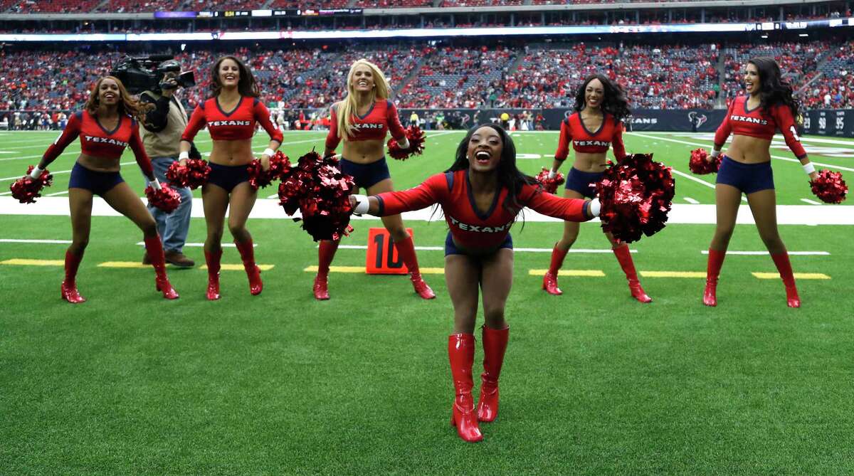 Simone Biles hair-shamed before her amazing Houston Texans cheerleading ...