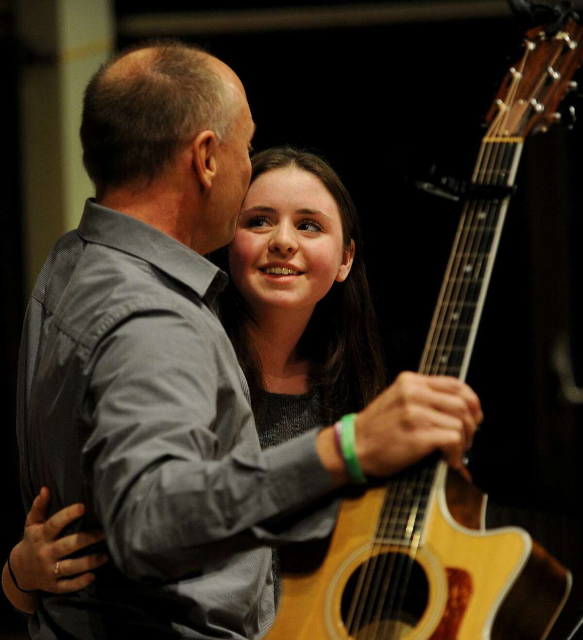 Vigil to end gun violence commemorates Sandy Hook anniversary, looks to ...