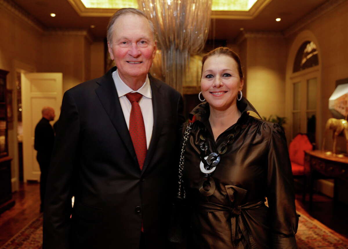 Surprise gifts from George H.W. and Barbara Bush steal the show at ...