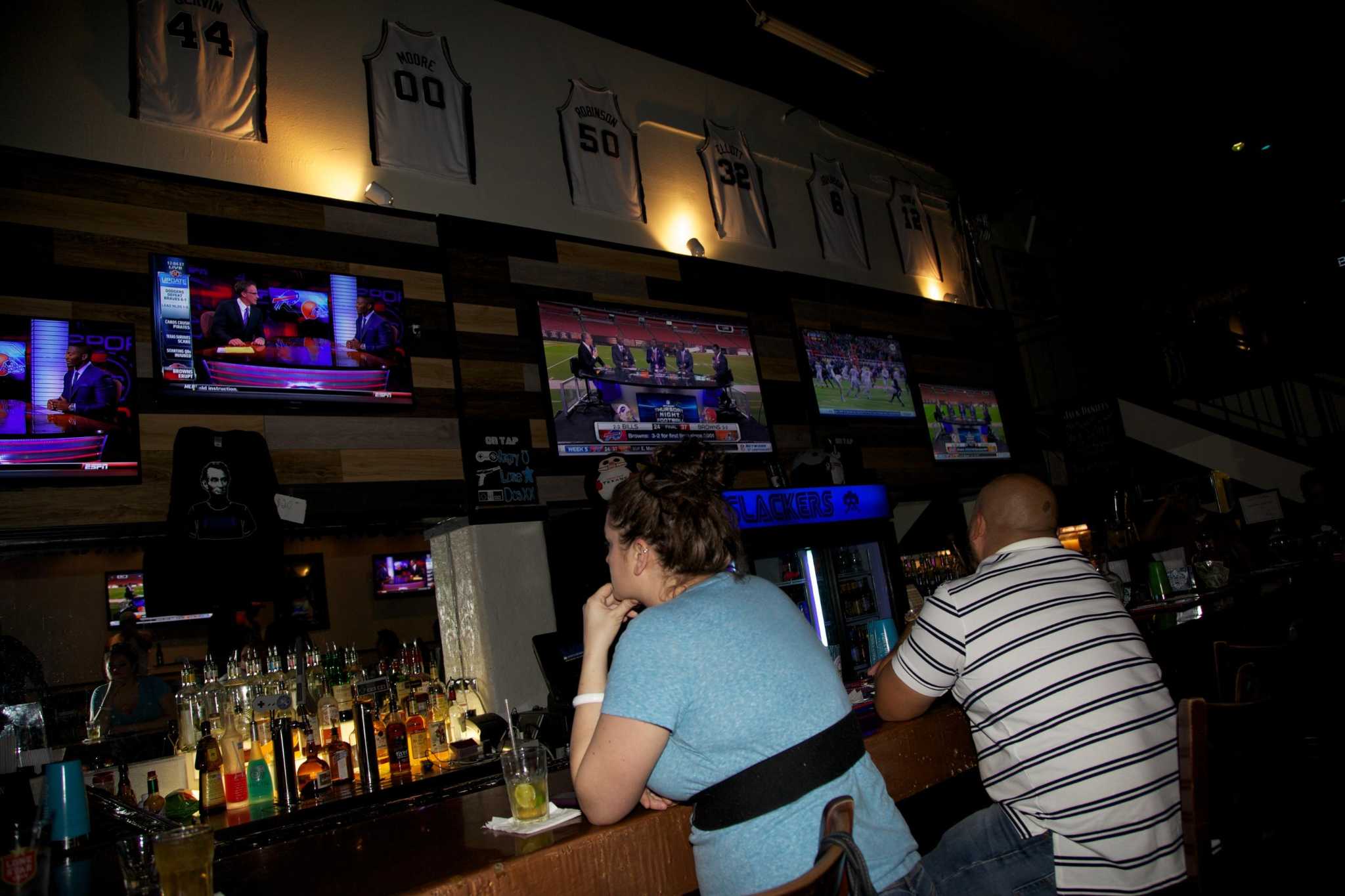 Slackers opening third San Antonio location on St. Mary’s Strip