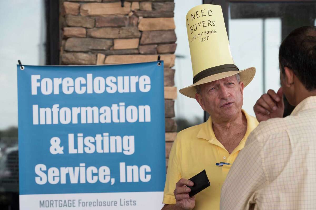 Harvey-flooded homeowners struggle as mortgage bills pile up