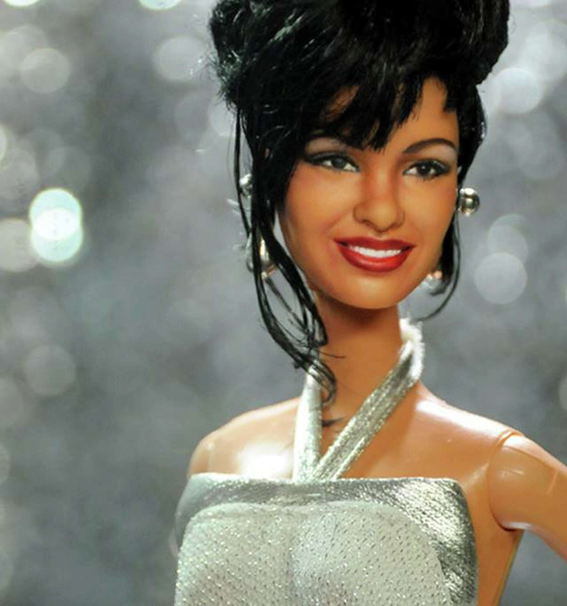 Man beautifully reworks Selena doll to actually look like the Queen of ...