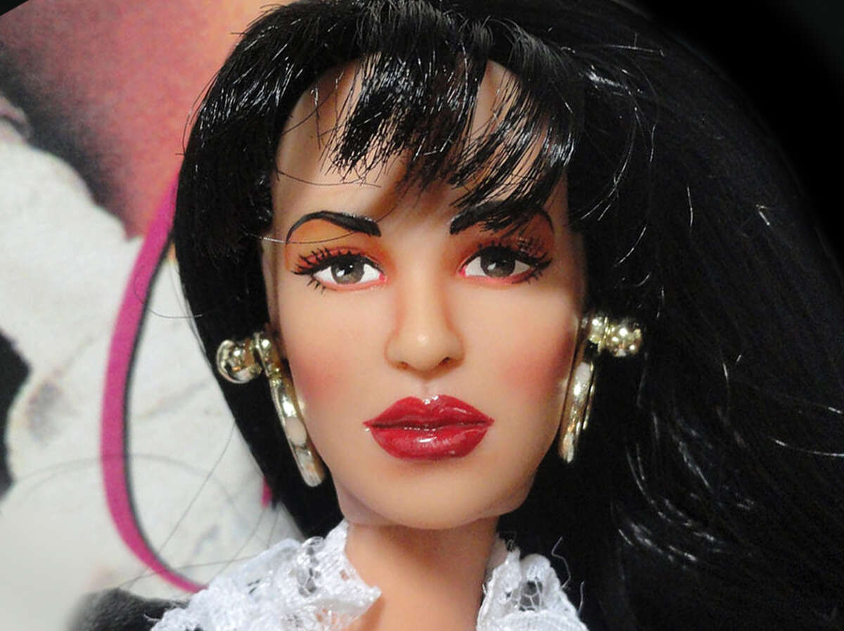 Man beautifully reworks Selena doll to actually look like the Queen of ...