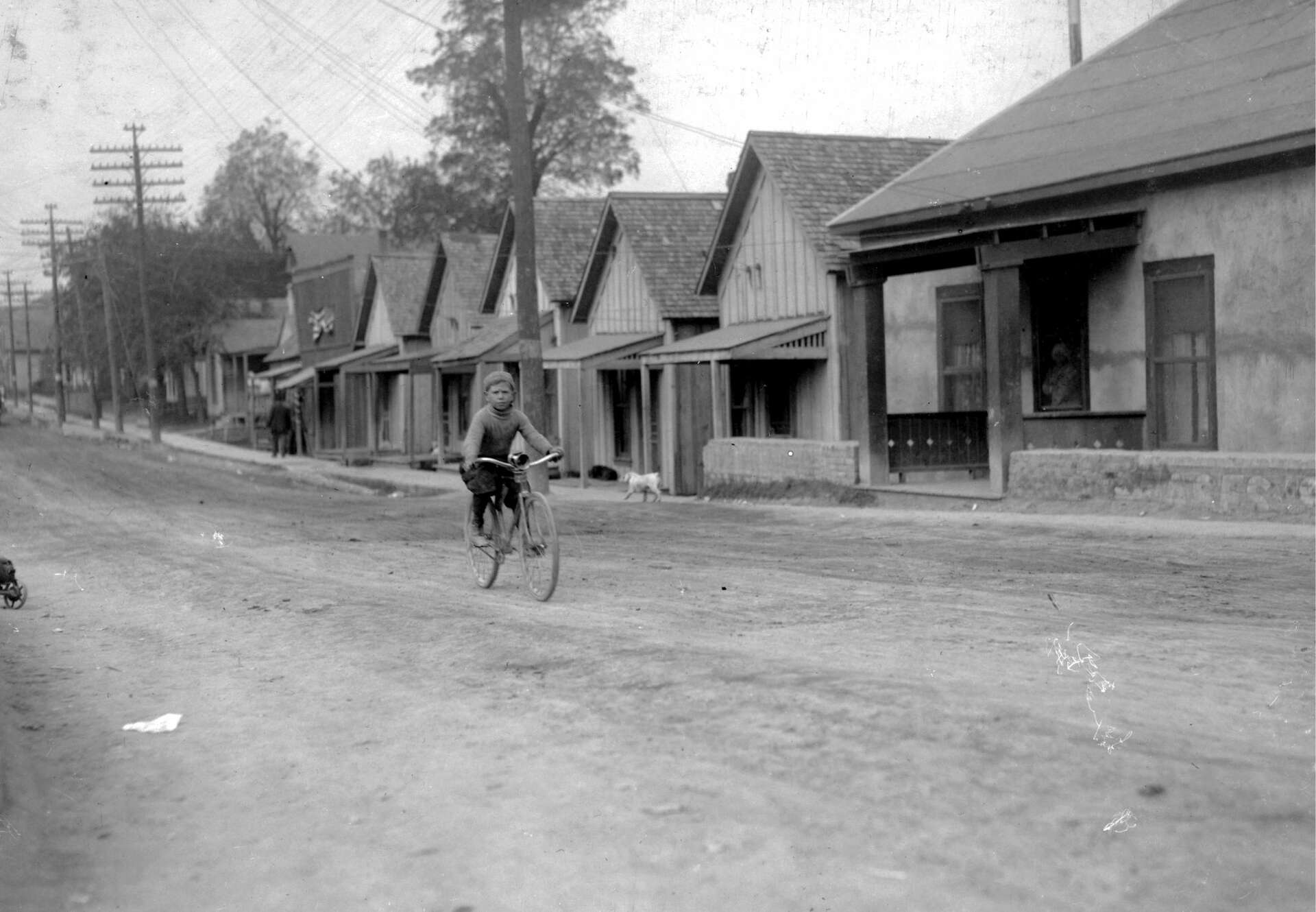 Historic photos of Austin show it was cool to live there before it was ...