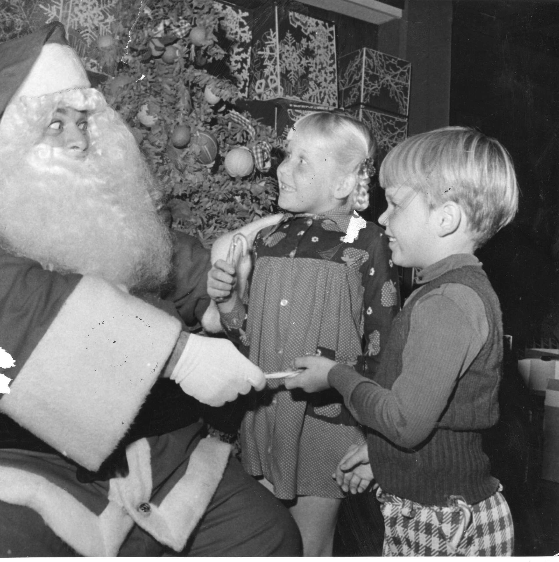 From The Chronicle archives: 'Only in SF' photos of Santa