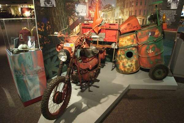 Bongo Joe was a colorful street musician - ExpressNews.com