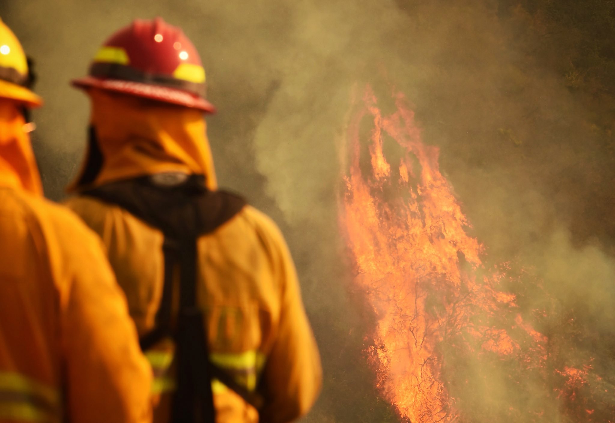 Firefighter killed battling SoCal Thomas Fire; red flag warning for Bay ...