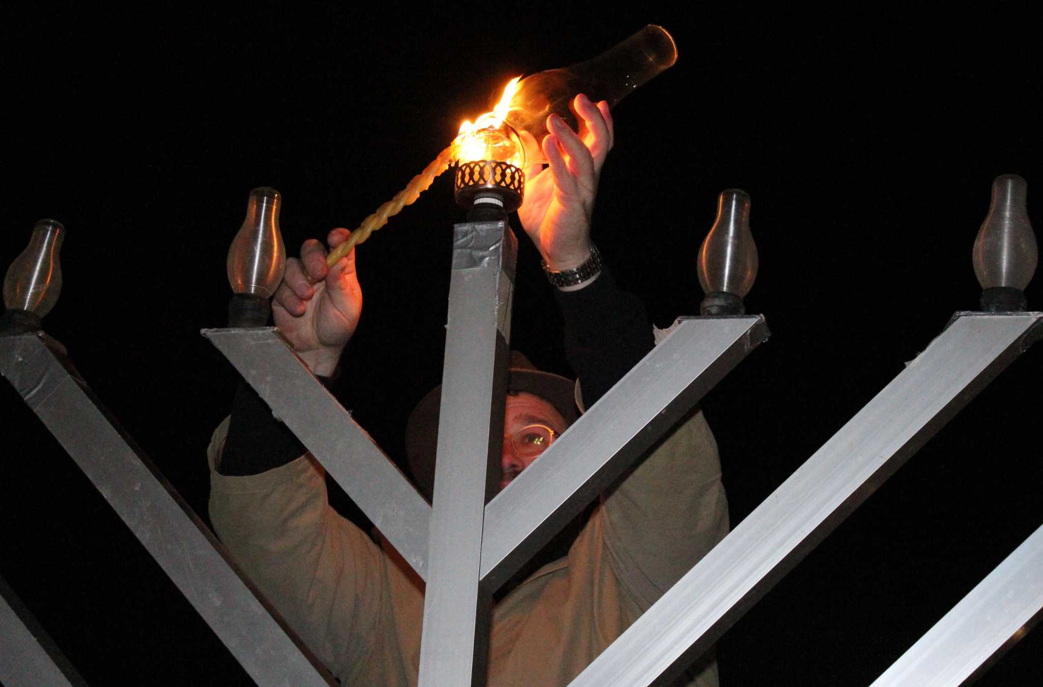 Wilton celebrates Hanukkah with menorah lighting