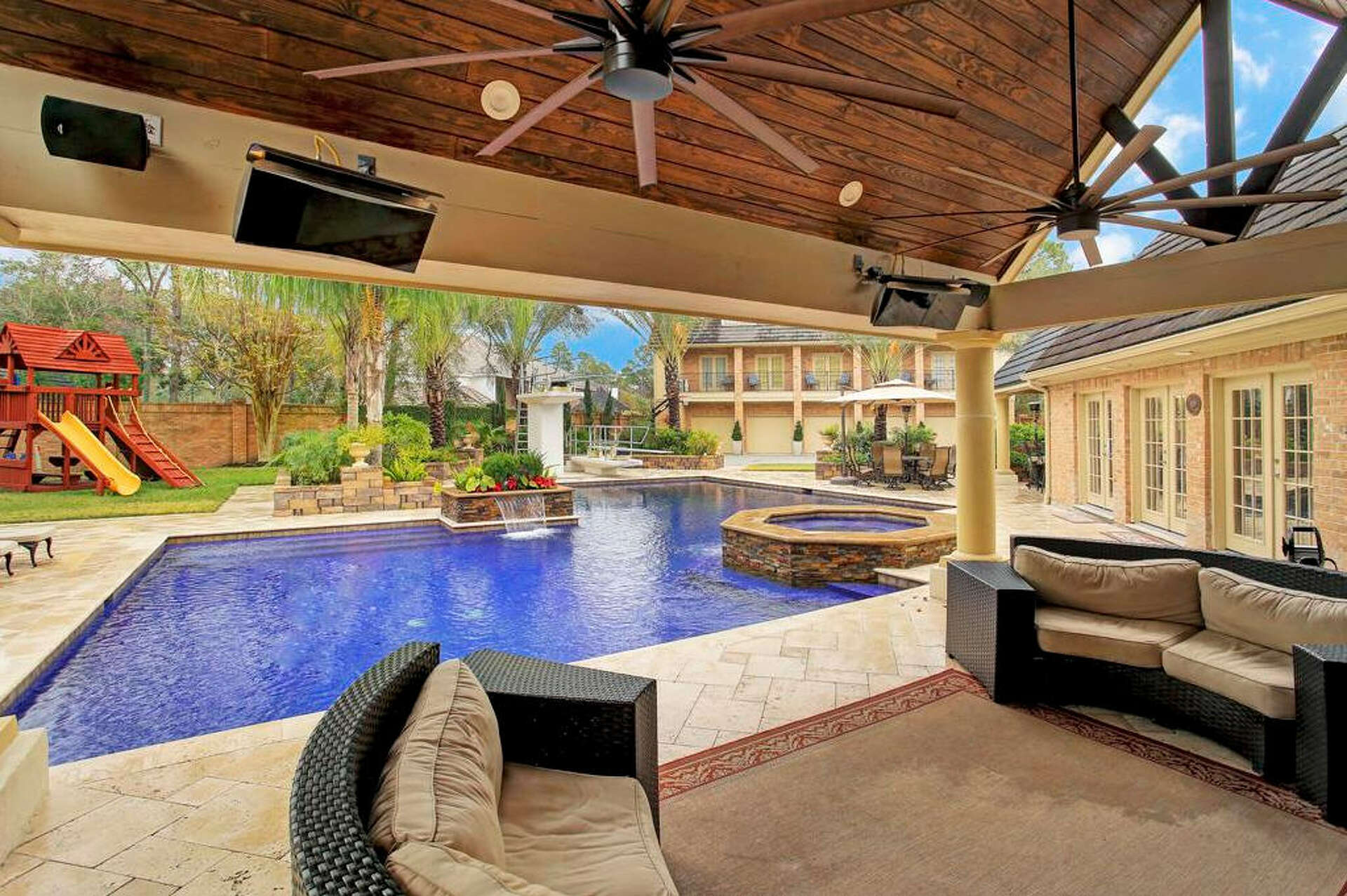 Look into Jim 'Mattress Mack' McIngvale's former Houston home