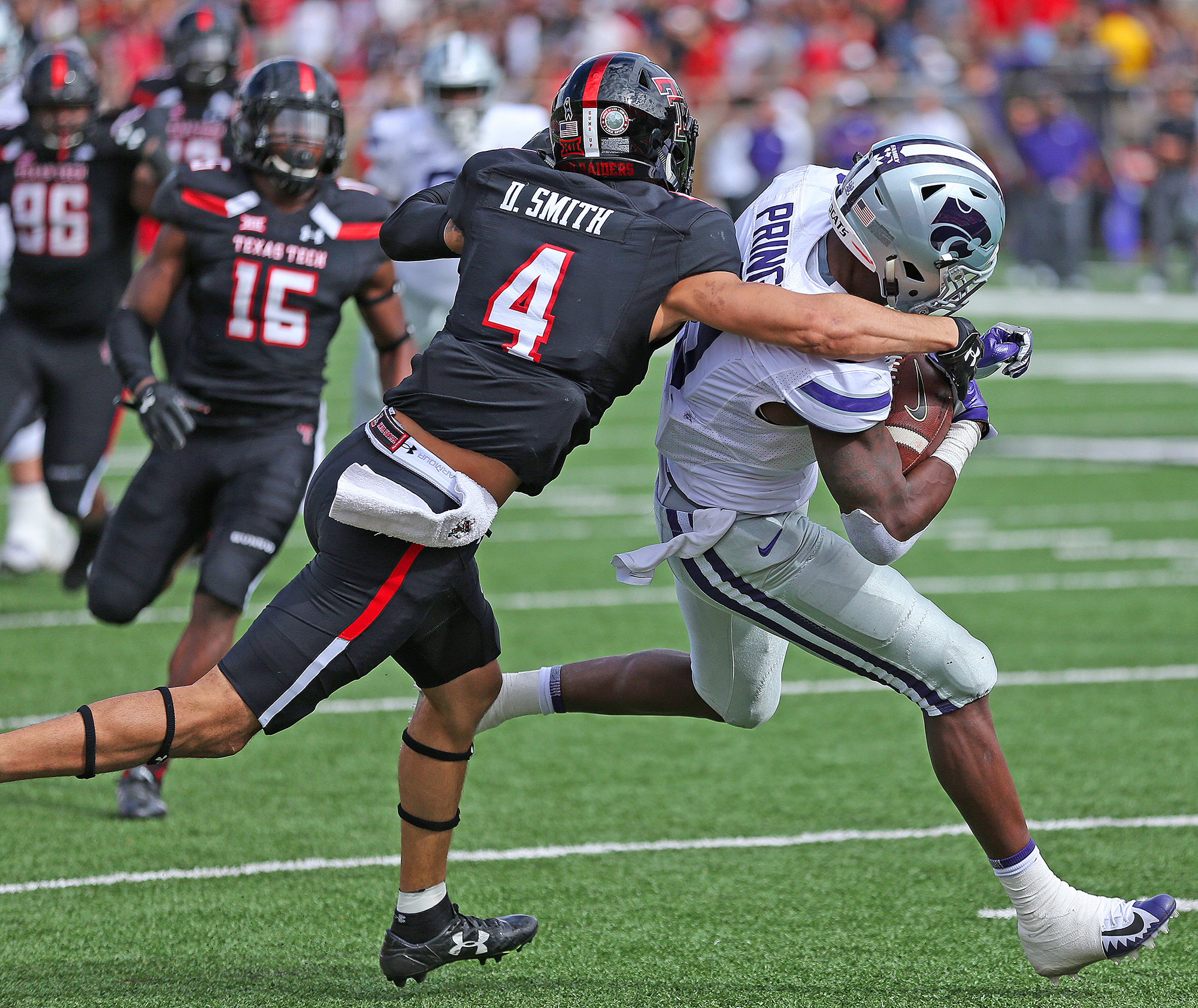 COLLEGE FOOTBALL: Texas Tech DC Gibbs gets new 2-year contract