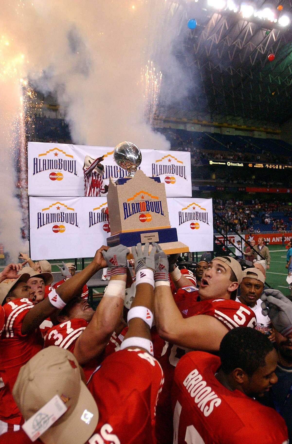 Valero Alamo Bowl celebrating 25 years in San Antonio