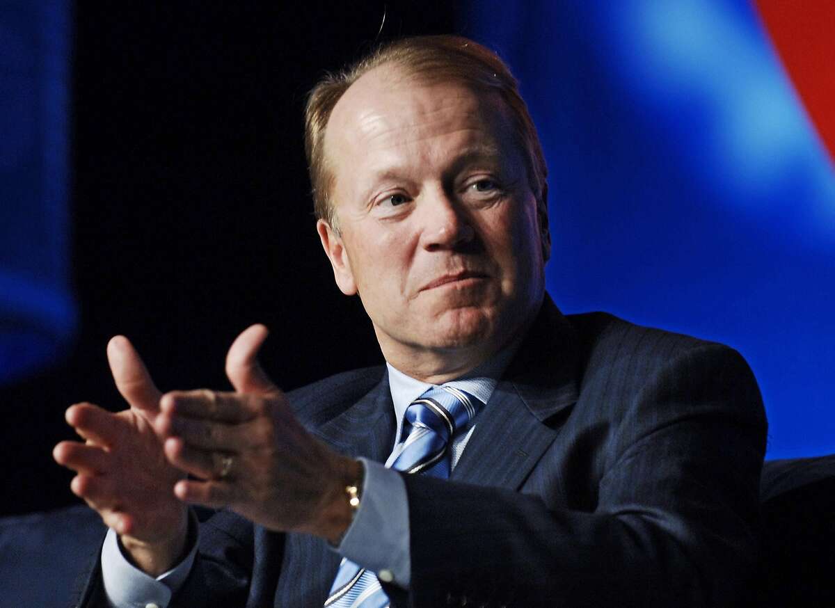 John Chambers leaves behind a legacy of growth and disappointment at Cisco
