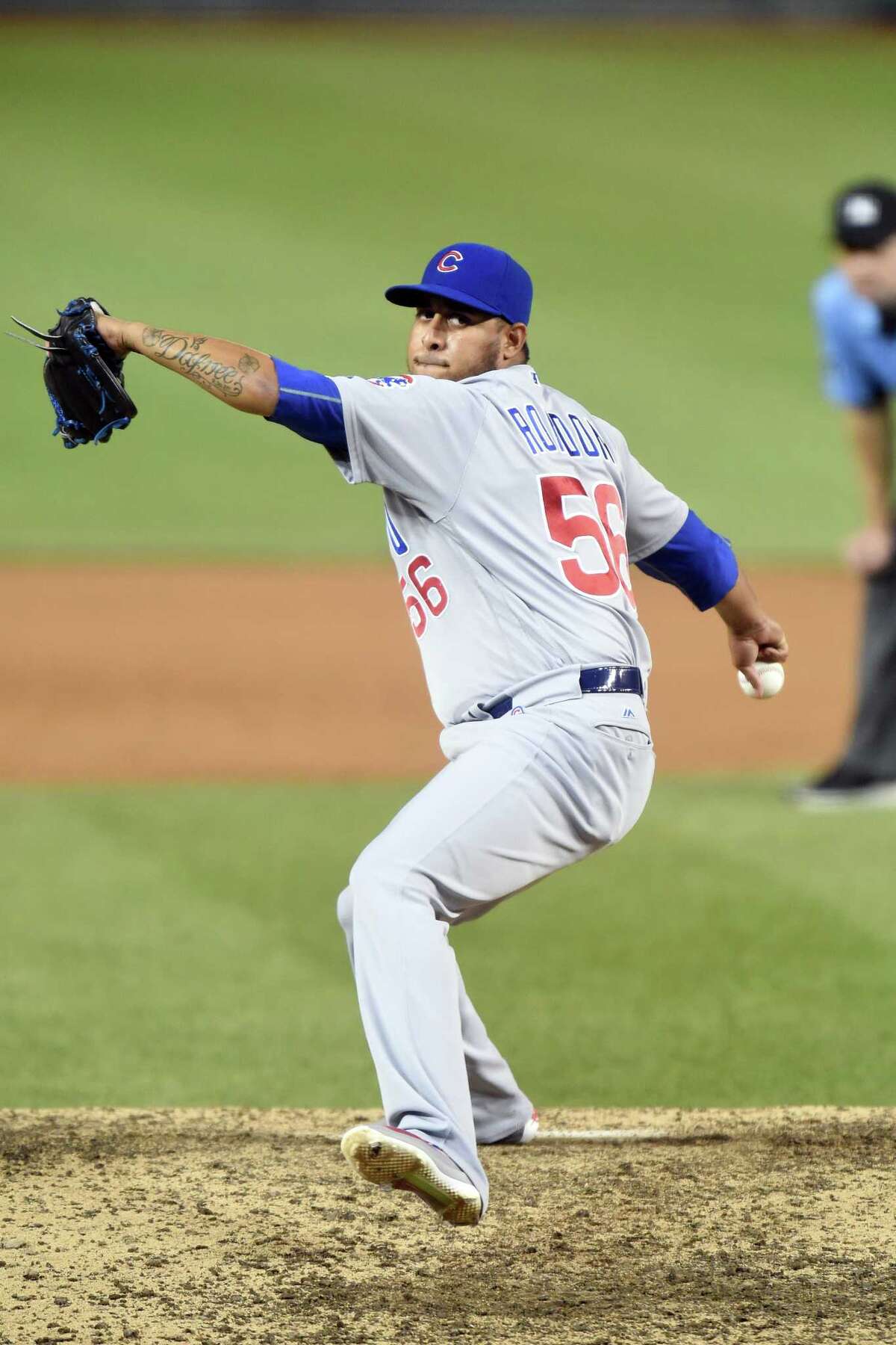 Astros add bullpen depth with righthander Hector Rondon