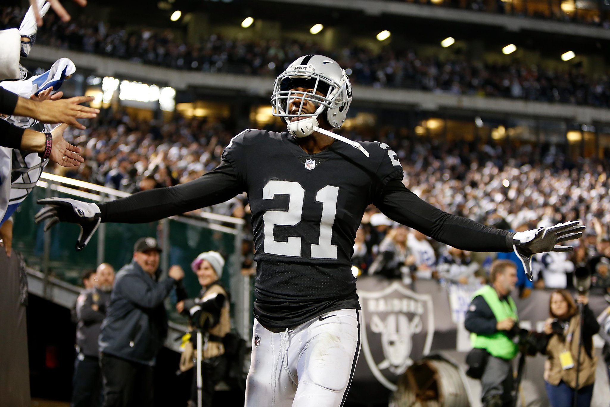 Raiders CB Sean Smith warms to bigger role