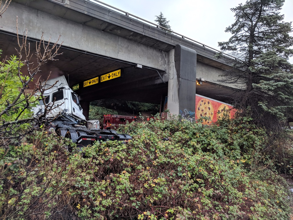 Seattle express lanes reopen after deadly crash Seattle express lanes reopen after deadly crash