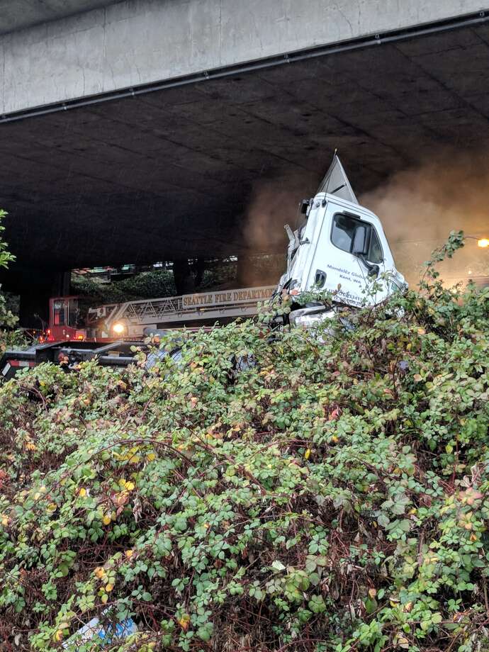 Seattle express lanes reopen after deadly crash - seattlepi.com Seattle express lanes reopen after deadly crash - seattlepi.com