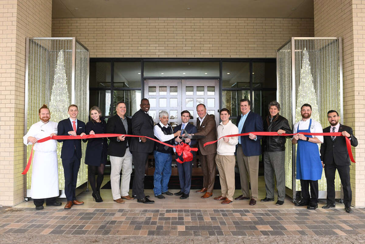 Hotel ZaZa Memorial City opens with champagne toast