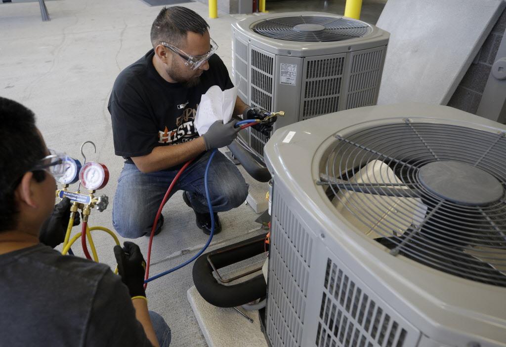 Construction firms hound training programs for workers