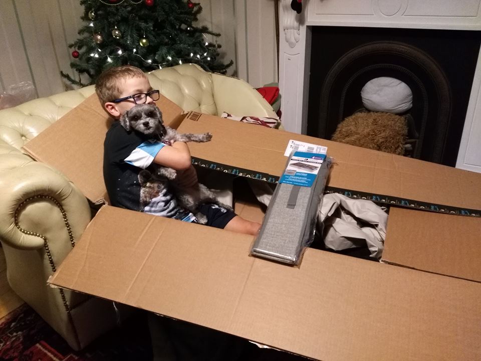 These epic packaging fails prove good things don't always come in small ...