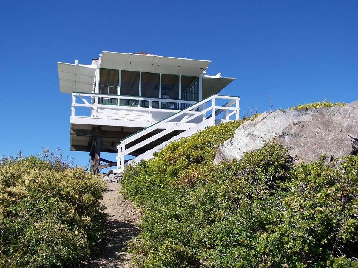 8 gorgeous fire lookouts you can rent in Northern California