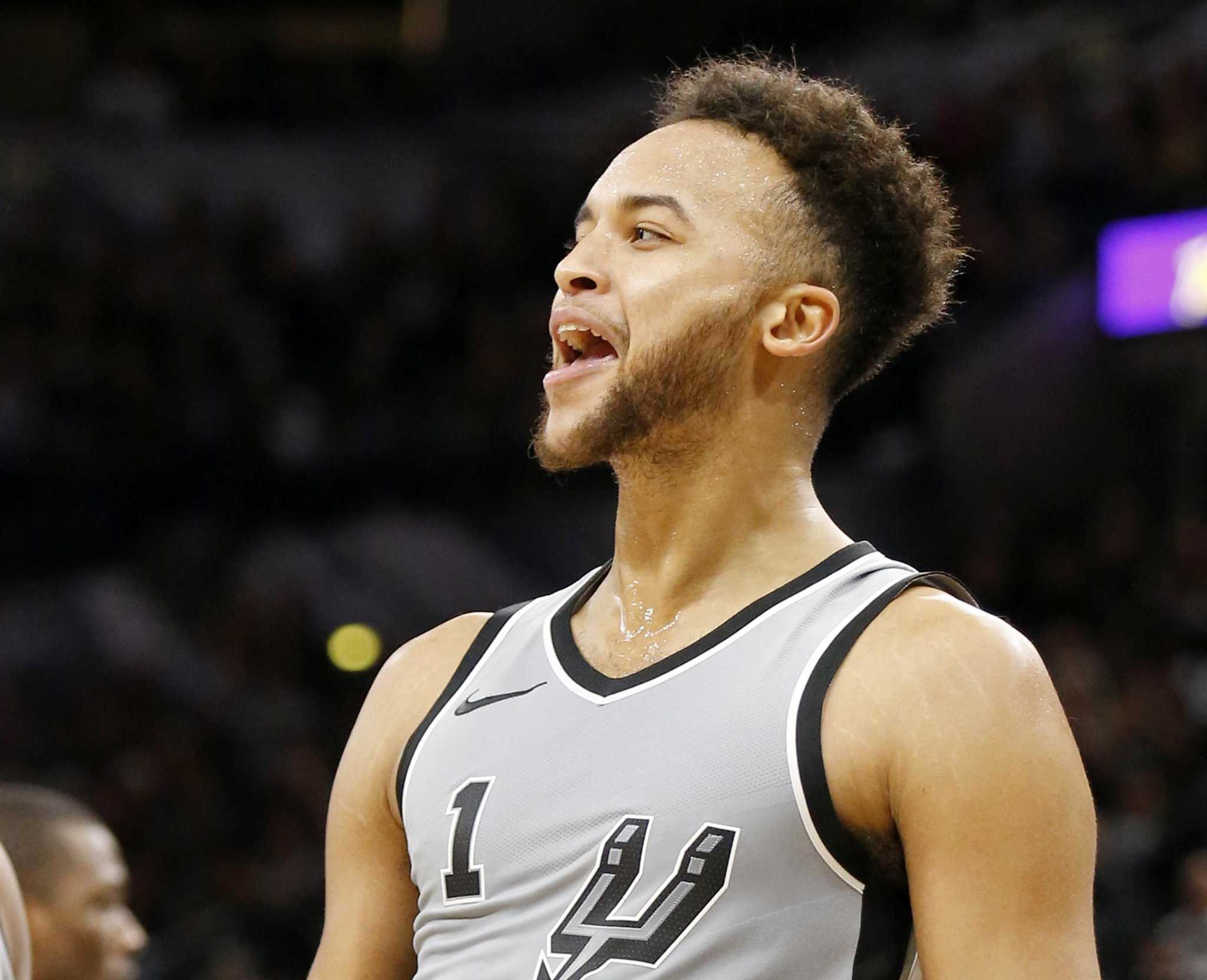 Anderson contributes to Spurs' win in return from knee injury