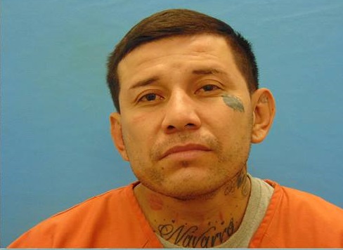 Seguin police looking for 'career thief' who eluded them