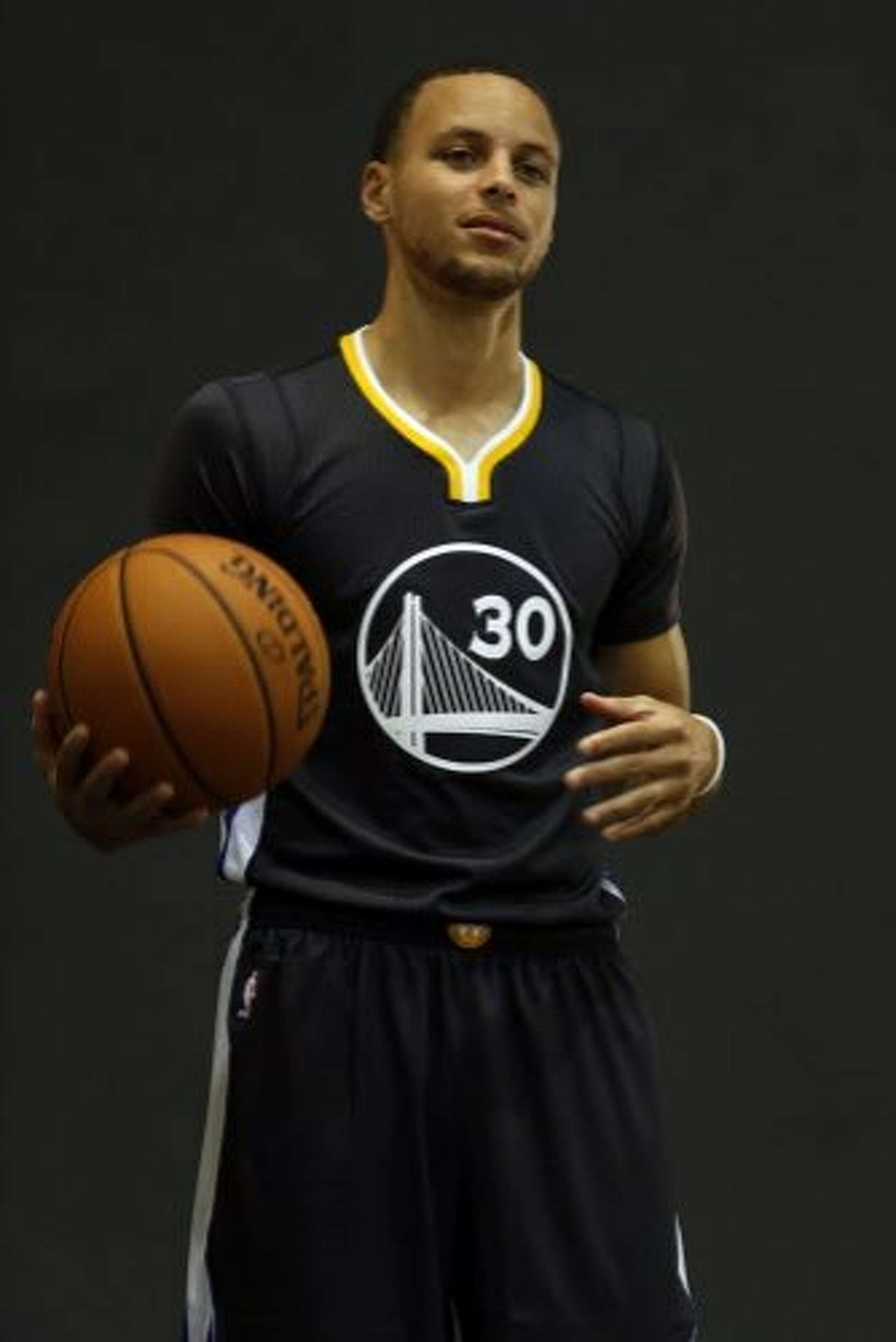 Warriors unveil new Chinese Heritage alternate uniforms