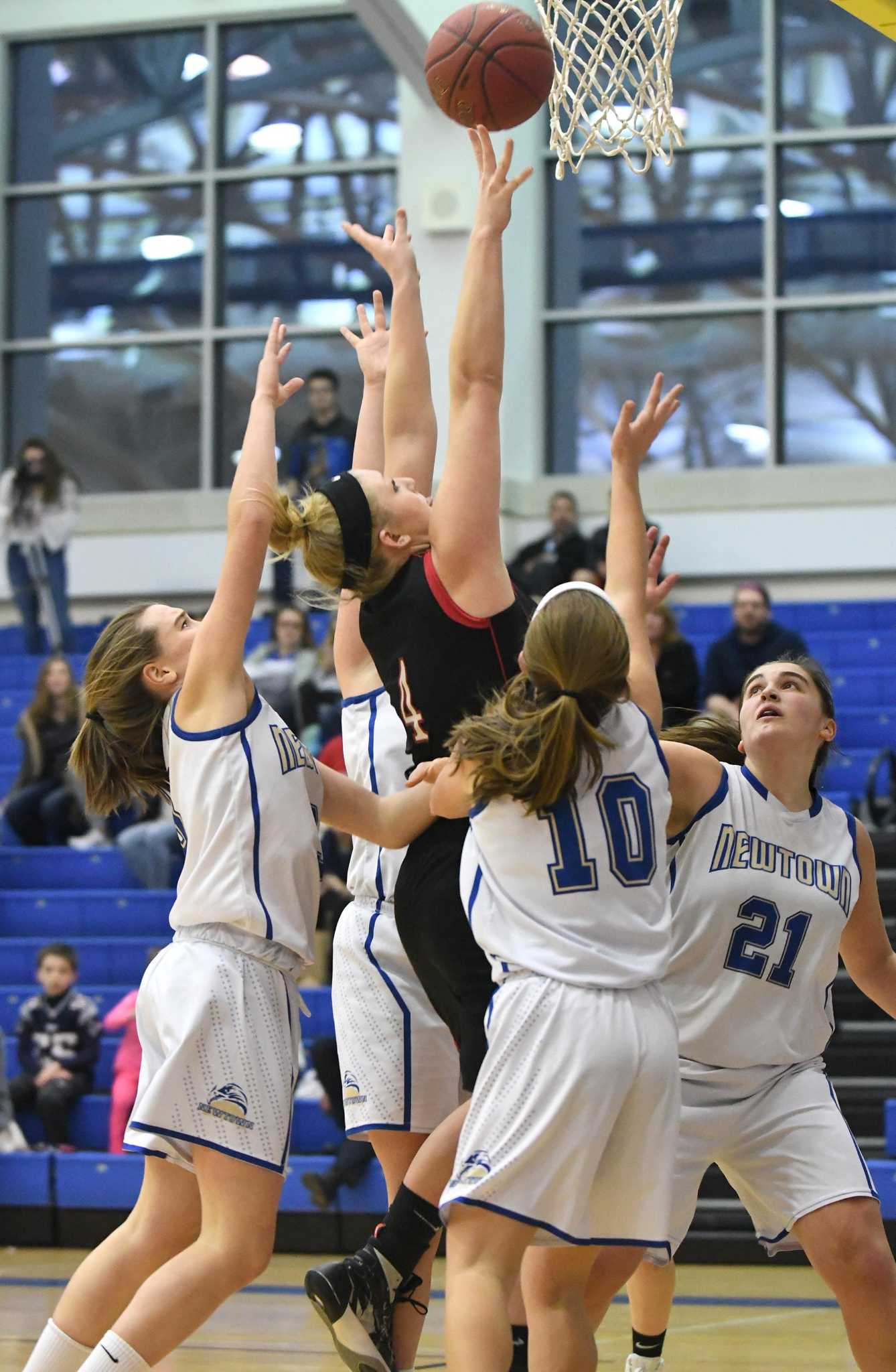 Pomperaug girls basketball tops Newtown, remains undefeated