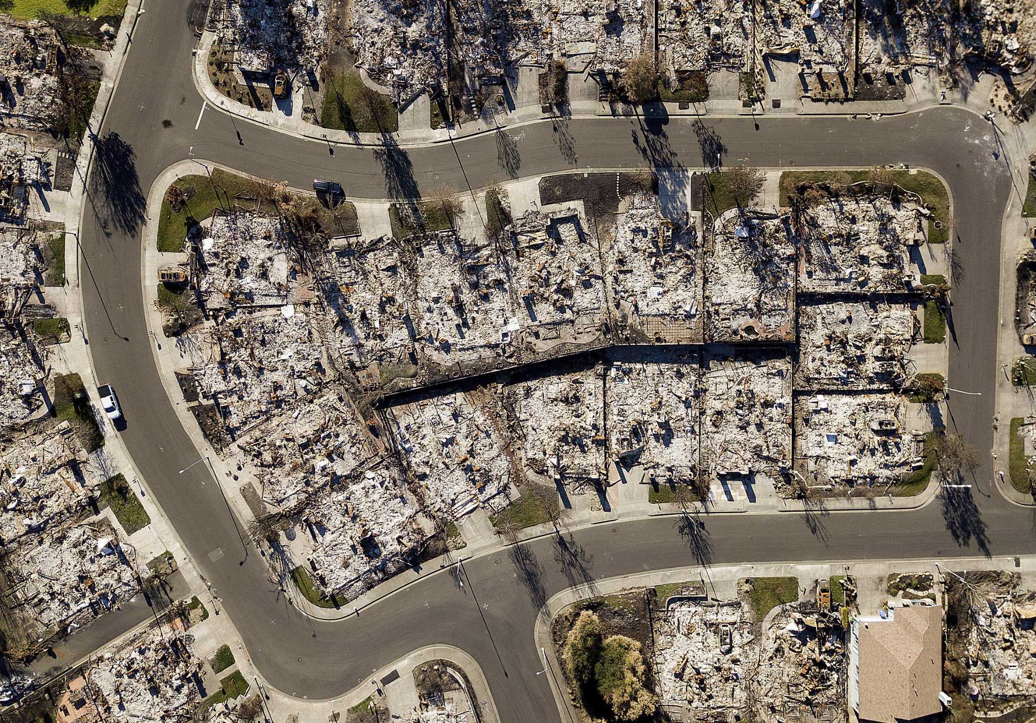 As fire zones smolder, Santa Rosa wrestles with allowing new homes