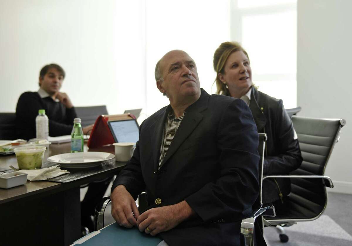 Jews and Arabs show the world how to perform in unison