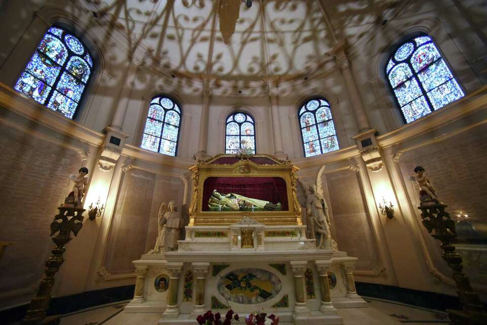 Facts on the Basilica of the National Shrine of the Little Flower