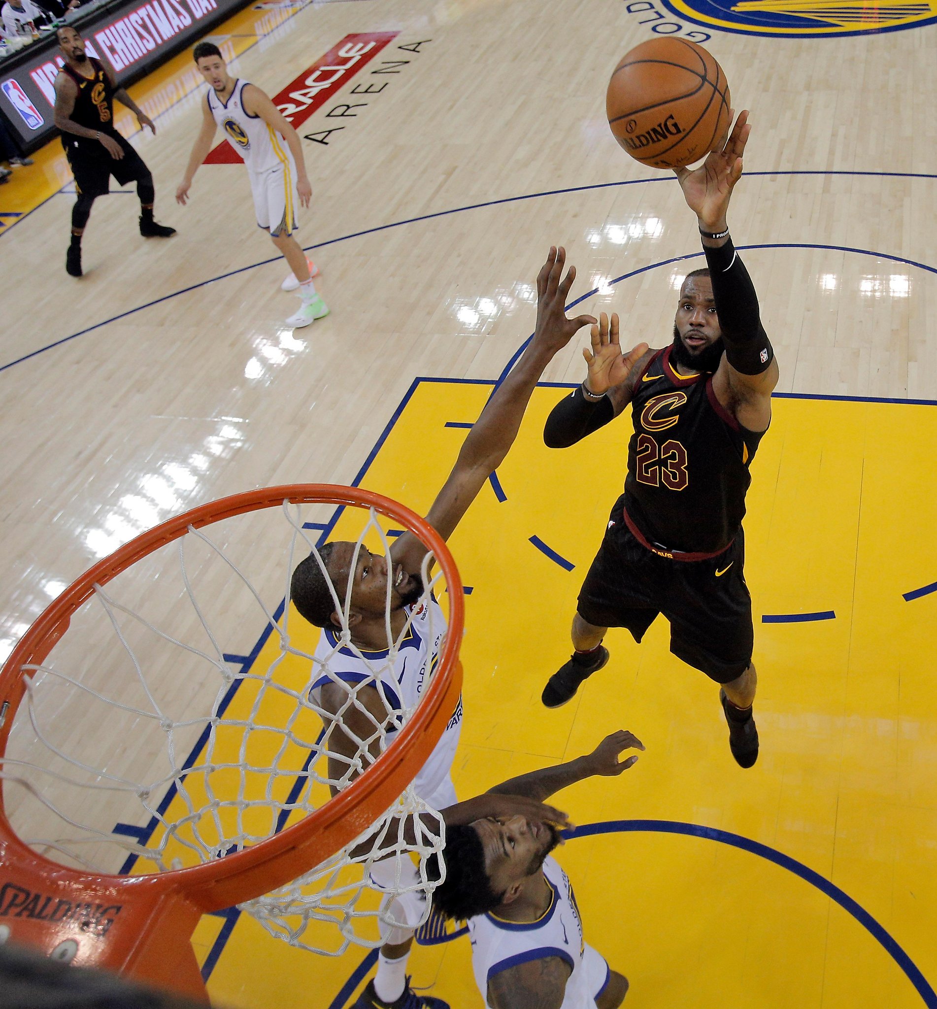 The day LeBron James and Santa come to town: Christmas showdown