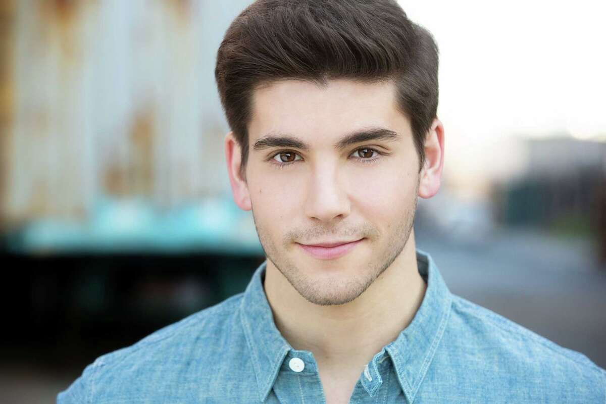 Westport’s Adam Kaplan takes over ‘A Bronx Tale’ lead