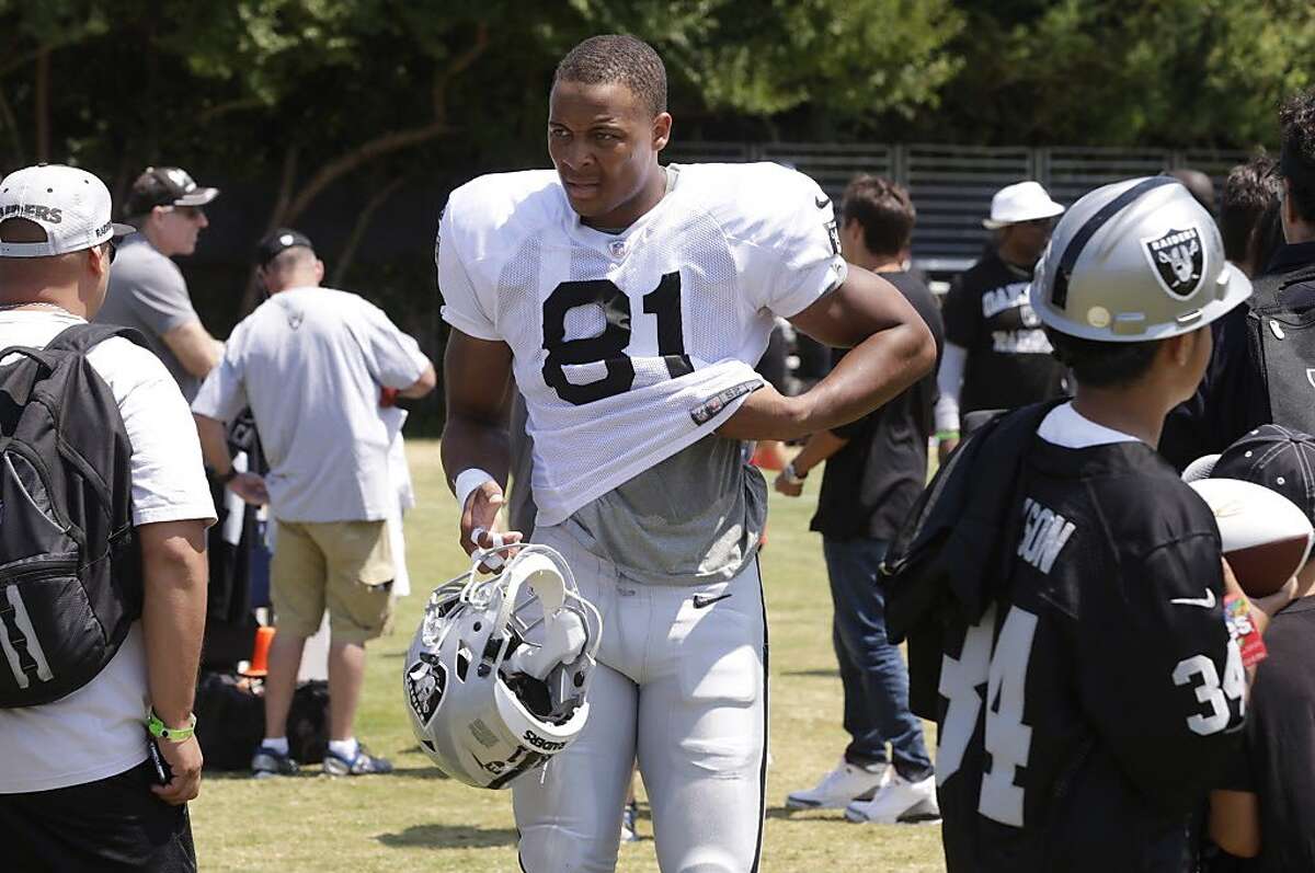 Raiders snap counts: Rookies Sharpe, Brown play significant roles ...