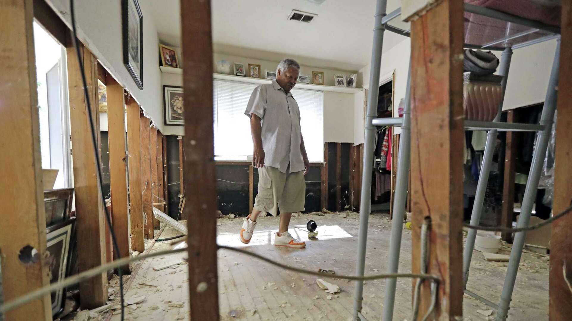 Charge that General Land Office has repaired two homes since Harvey ...