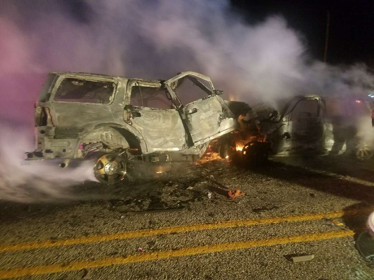 Three die in accident caused by wild hog