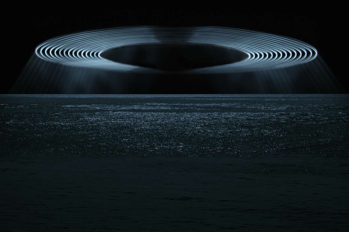 UFO sighting in Texas? Keller resident records mysterious 'cigar-shaped ...