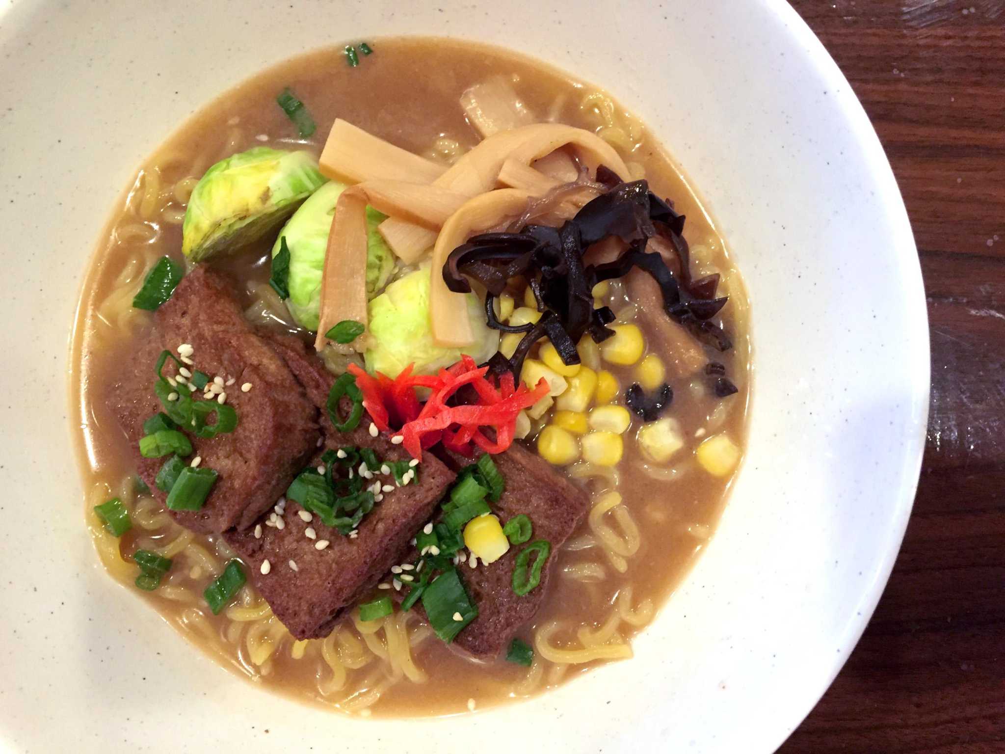 Review: J.Y. Ramen a pale copy of Austin standout