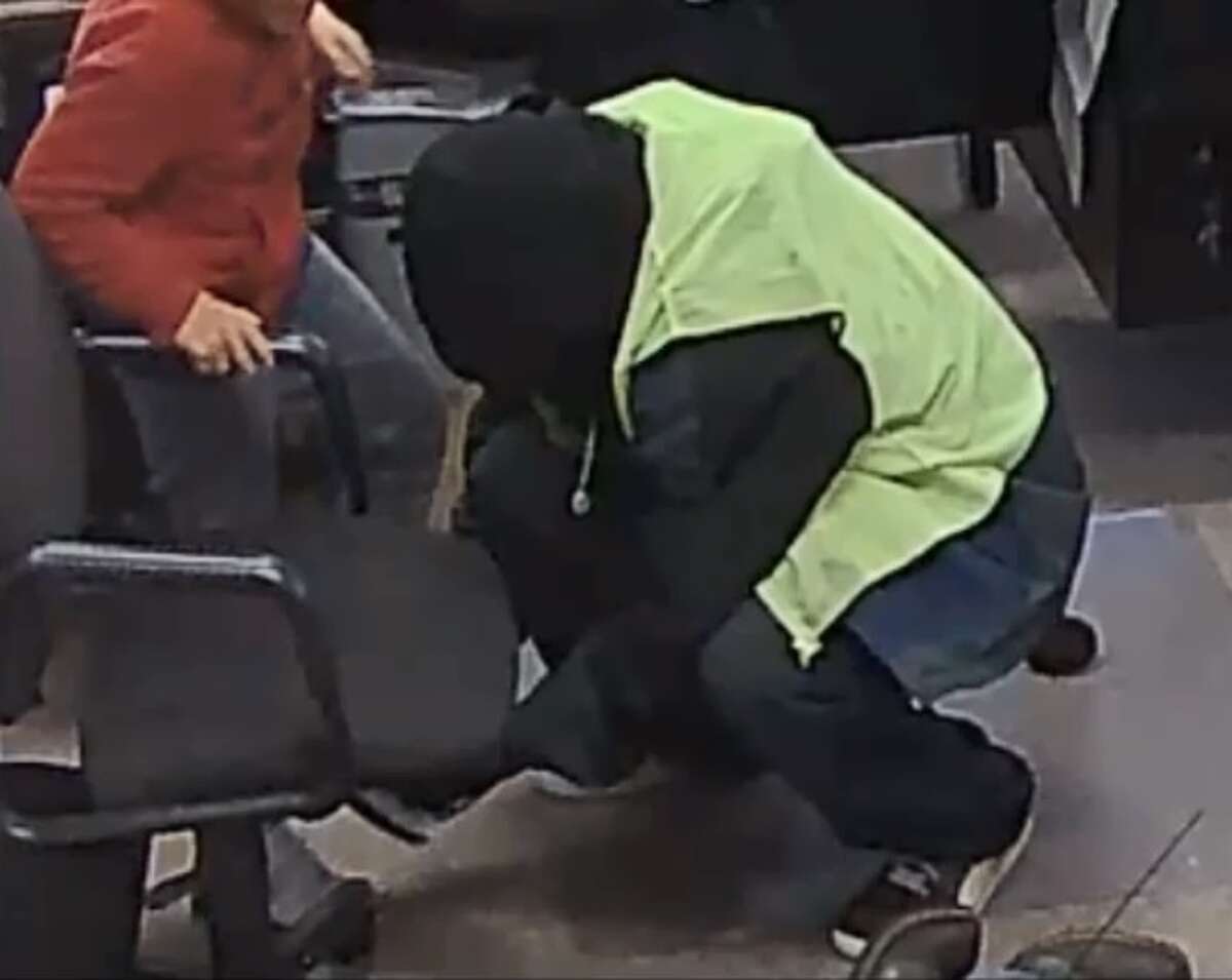 Police: Armed robbery suspect dragged, tied up child with special needs