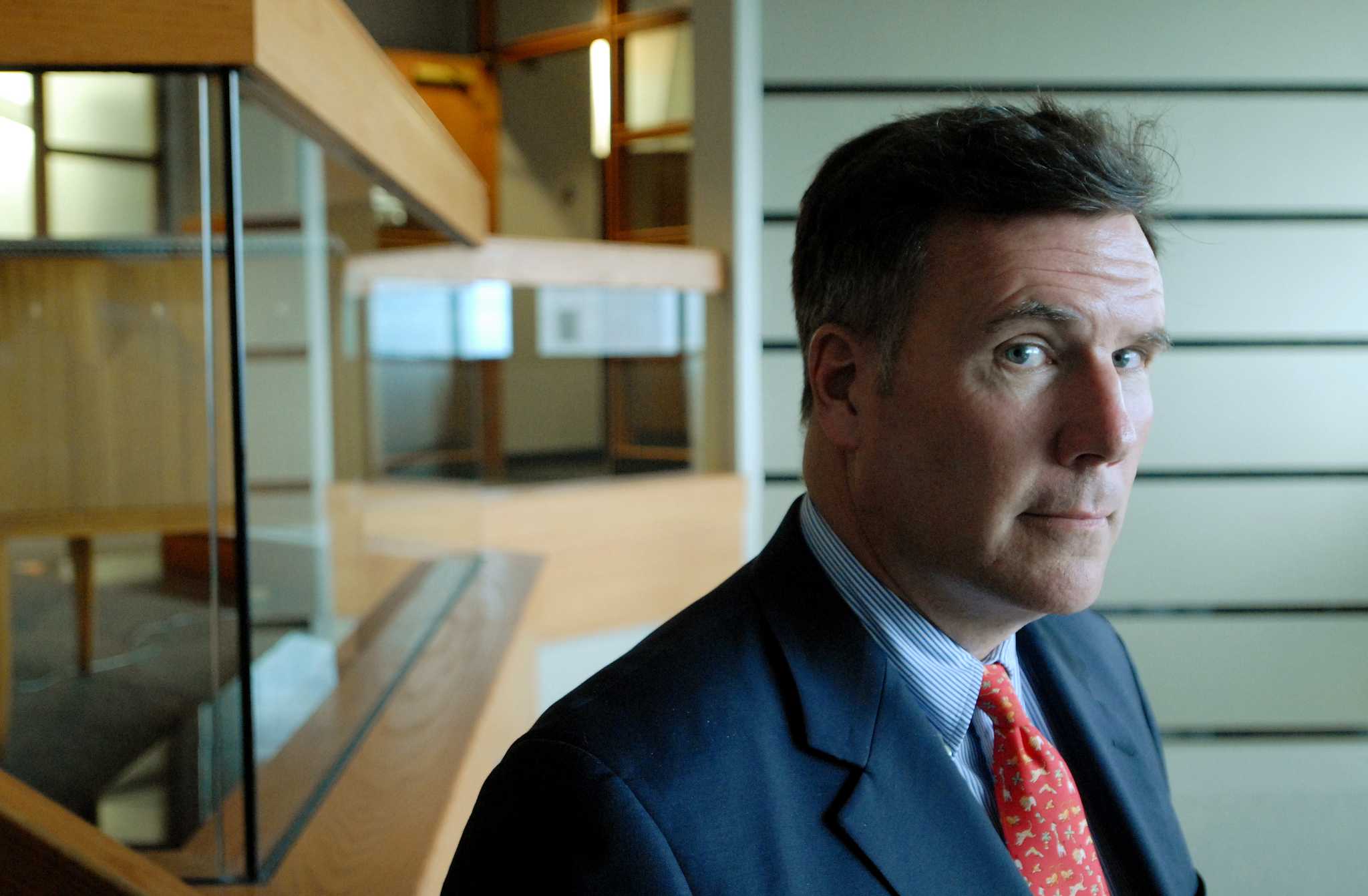 Howe emailed Cuomo officials on private accounts