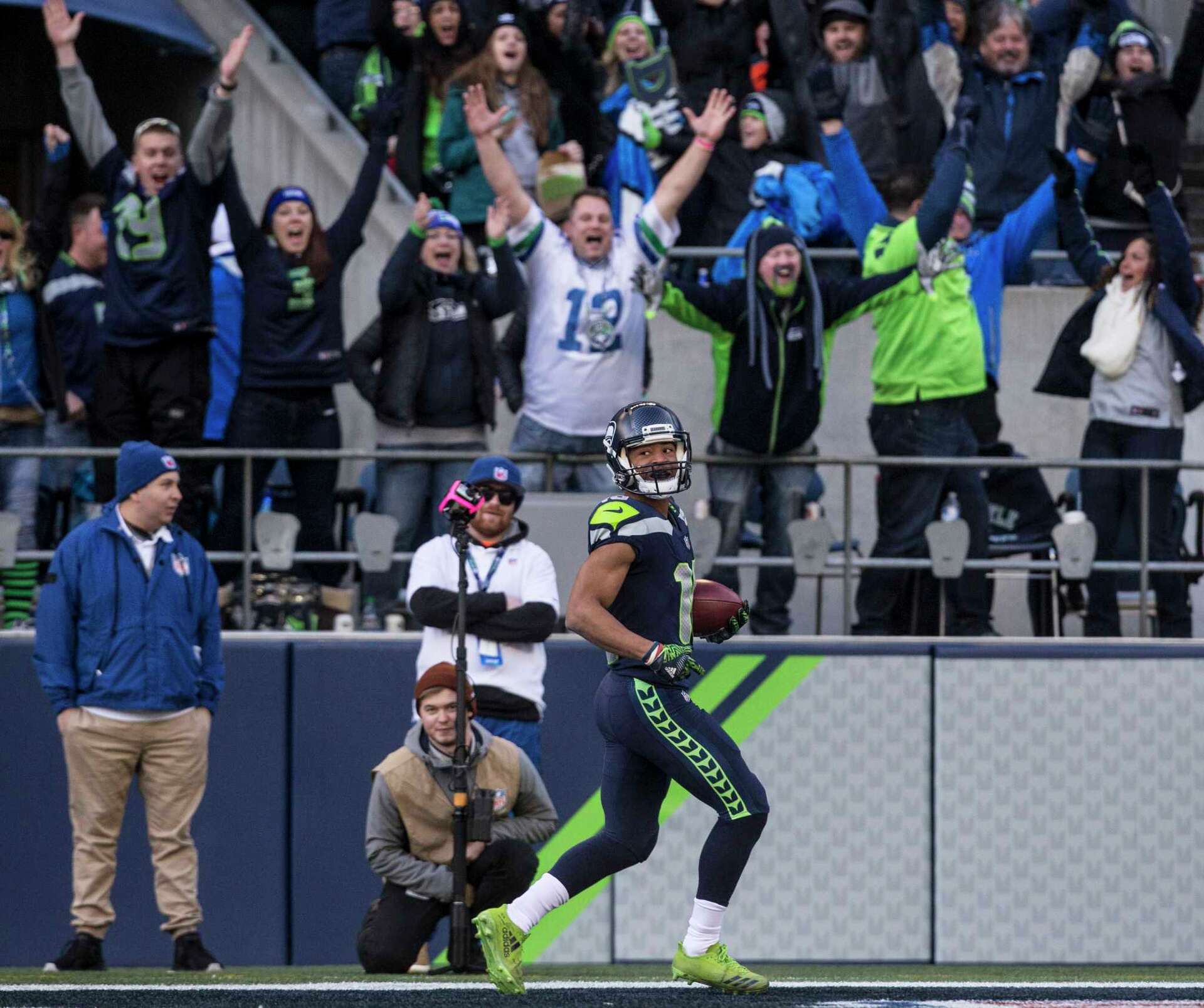 Seahawks eliminated from playoff hunt