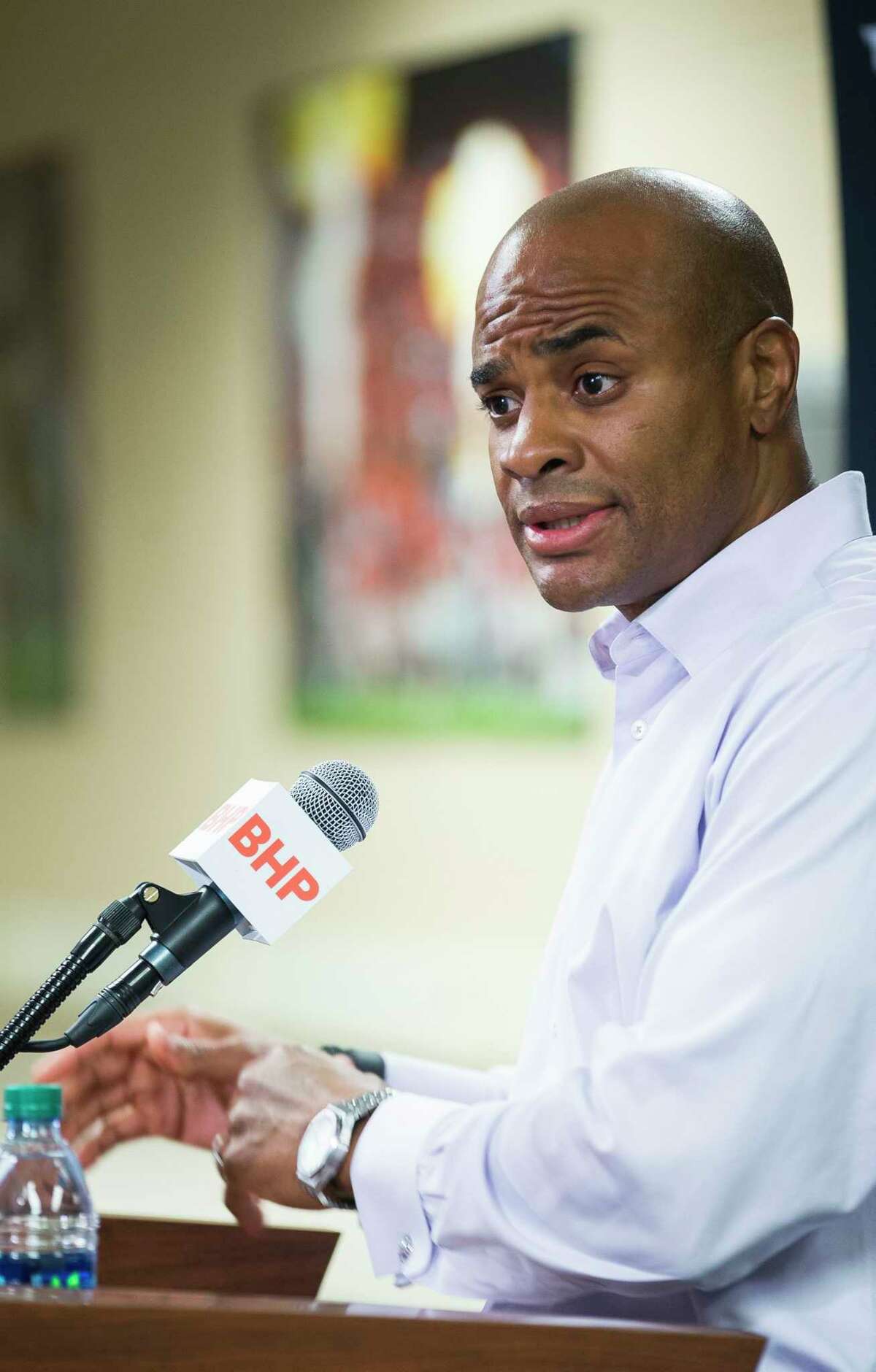 Rick Smith intends to return to Texans after leave of absence