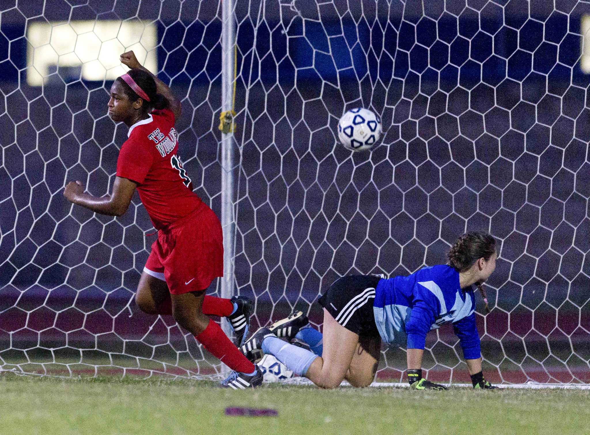 GIRLS SOCCER: Lady Highlanders set sights on deep playoff run