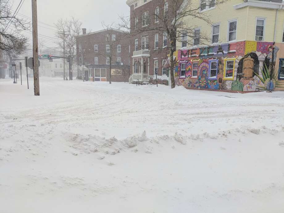 Winter weather hits Connecticut, Jan. 4, 2018 - New Haven Register