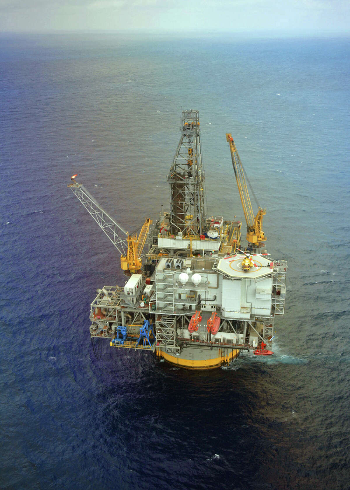 Gulf of Mexico to pump record oil as exploration languishes