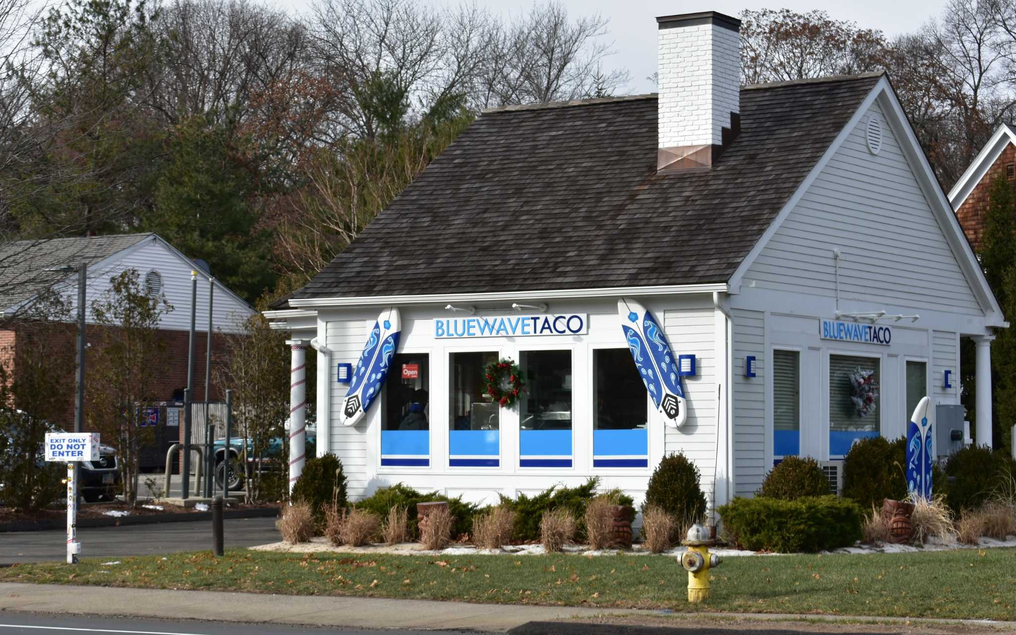 Business Briefs: Blue Wave Taco opens, On the board...