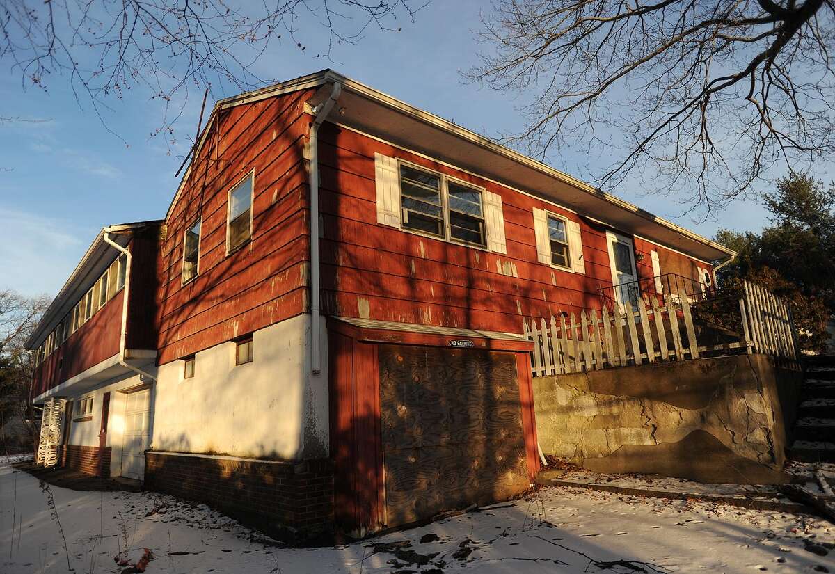 Scinto plans shopping center on Shelton’s Bridgeport Avenue