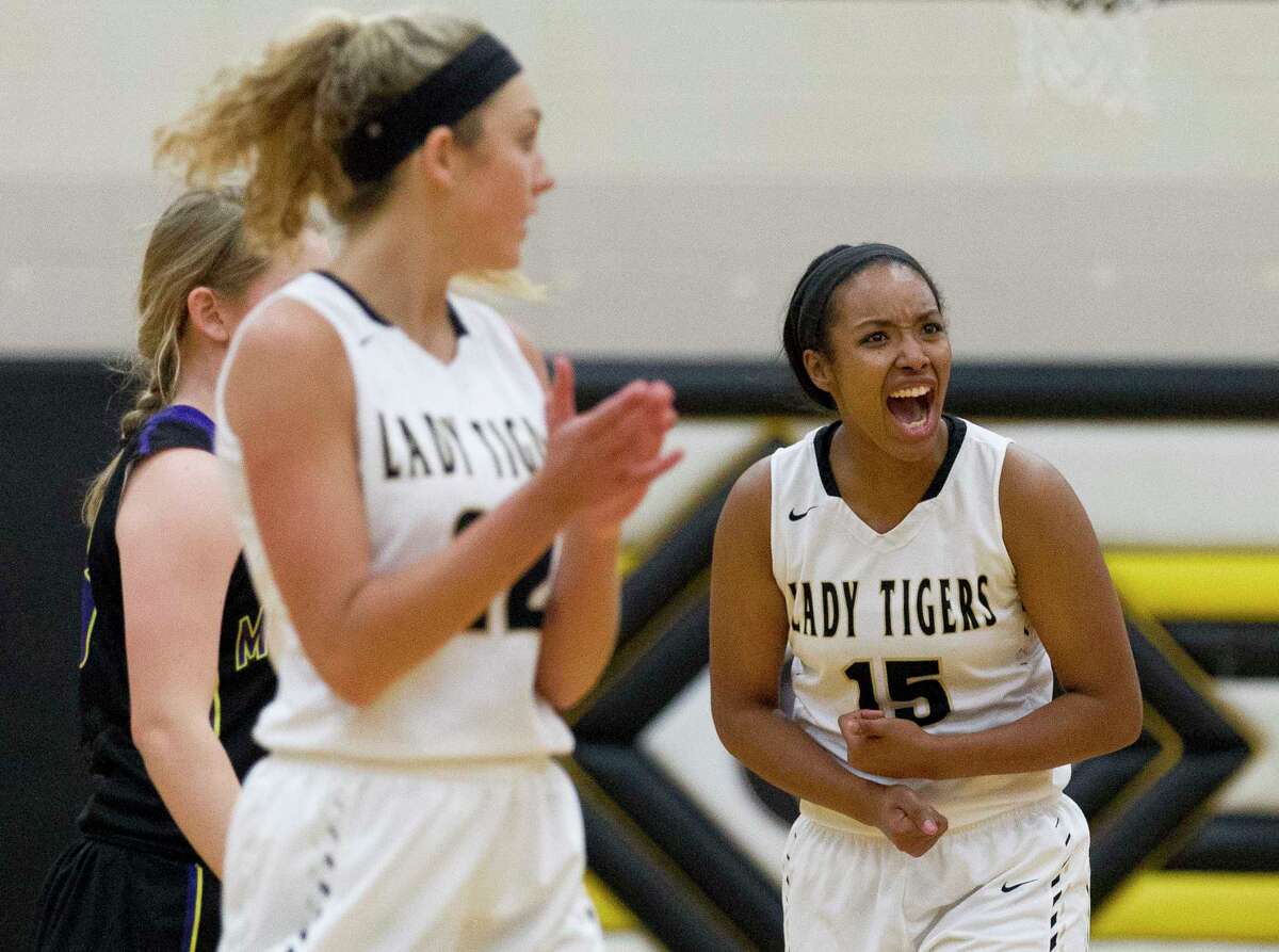 GIRLS HOOPS: Halloran's heroic 3-pointer lifts Conroe over Montgomery