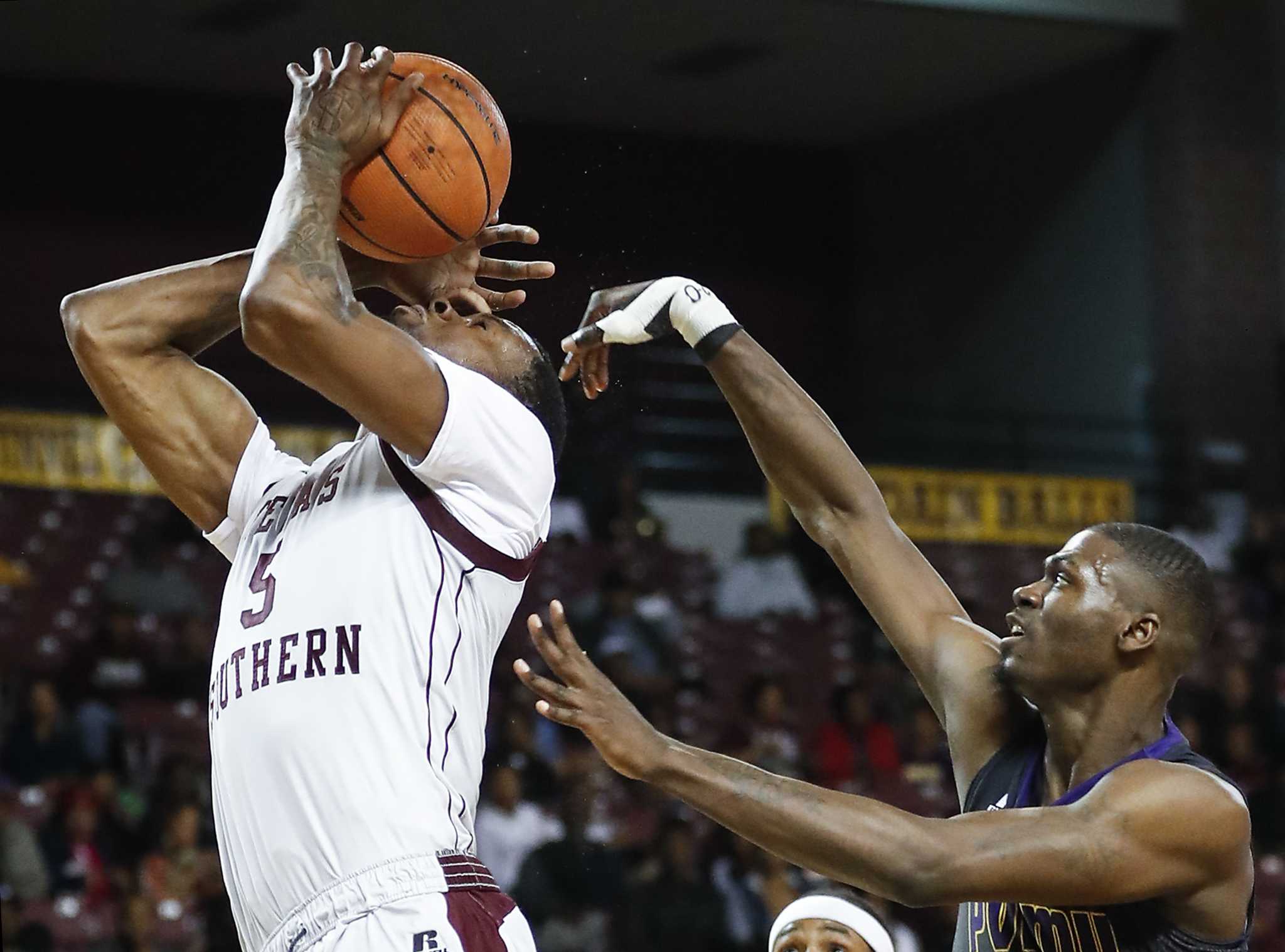 Texas Southern holds off Prairie View