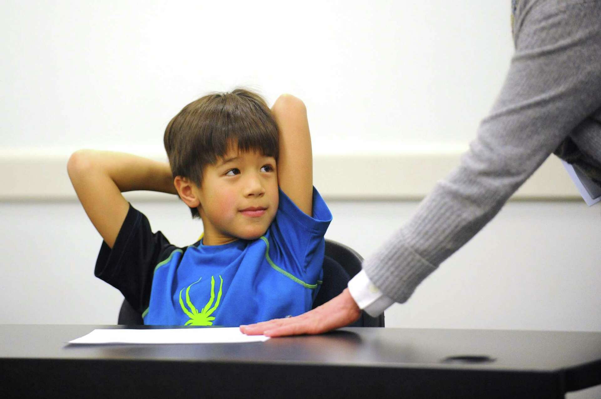 Chinese school hosts new math circle for young enthusiasts